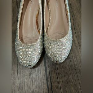 Forever 21 | Shoes | Nwot Forever Womens Low Wedge Heel Closed Toe ...